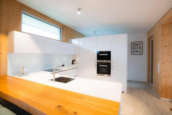 Edelmann's-cara's Suburban Bungalow - Innsbruck