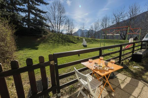 Cozy Retreat Just Steps From The Slopes - Briançon