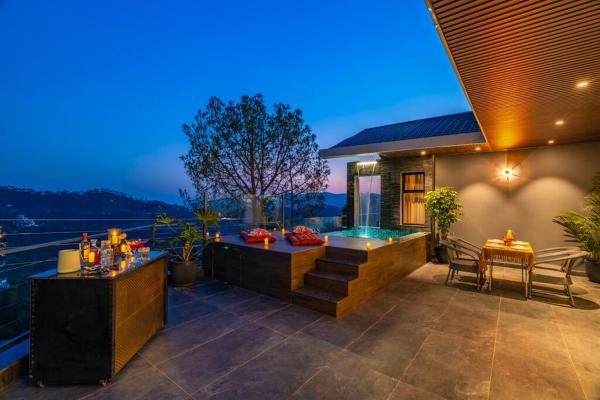 Sylvera Bliss Luxury Rock Villa & Plunge Pool - Himachal Pradesh