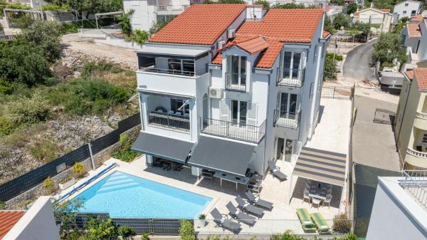 Luxury Villa, 40 Sqm Heated Private Pool, Gym, Seaview, 200m To Beach, 7 Bedrooms - Okrug Gornji