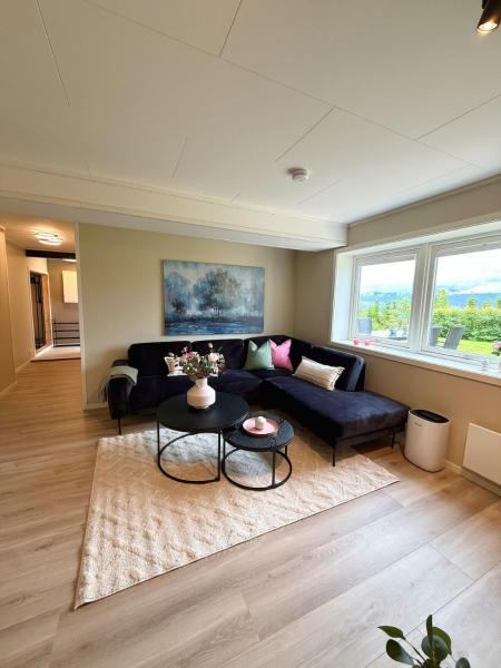 Modern Two Bedroom Apartment In Prime Location - Tromsø