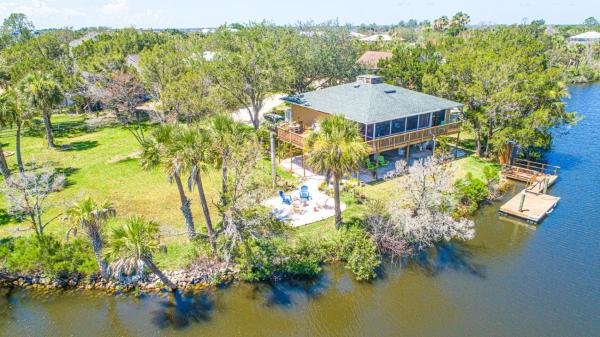 Gulf Breeze Hideaway 4ppl Pvt Dock Firepit 1 Dog Ok - Crystal River, FL
