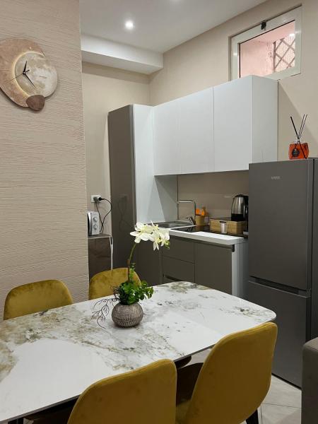 Napoli Historic Center - Tribunali Romantic Stay - Naples