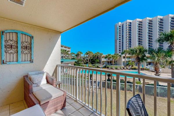 2nd-floor Condo With Beach Access Pool Tennis Courts & On-site Laundry - 니스빌