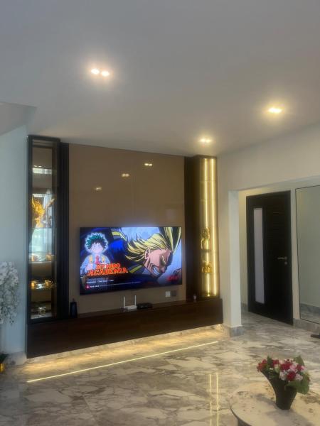 2 Bedroom Luxury Maisonette With Bq Ps5 And Attendants Glover Ikoyi Lagos - Lagos