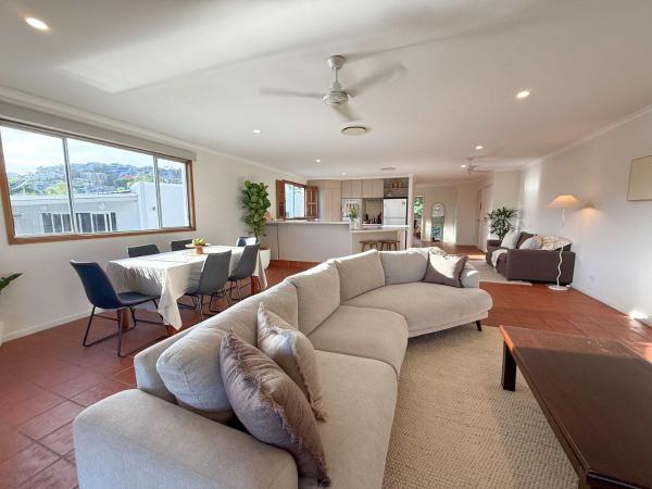 The Balcony At Airlie - Cannonvale