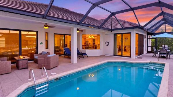 Neptunes Realm By Avantstay - Marco Island, FL