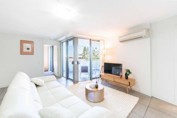 Spacious Riverside 2br Cbd Parking Pool & Gym - Windsor, Australia