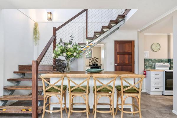 Beach & Barn Retreat - Hervey Bay