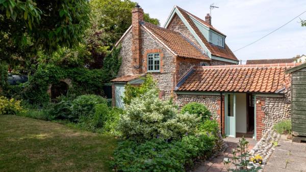 Loke House, Cley Next The Sea By Together Travel - Blakeney