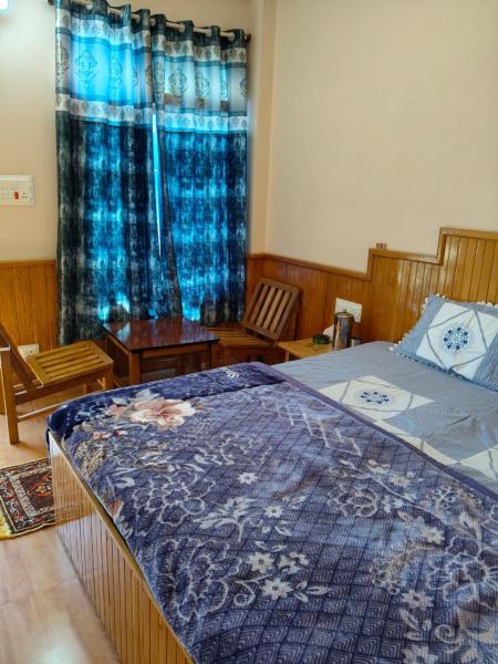 Apple Zone Home Stay - Jibhi