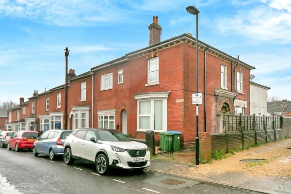 Southampton Spacious & Comfy 2-bed Home Sleeps 5 - イギリス サウサンプトン
