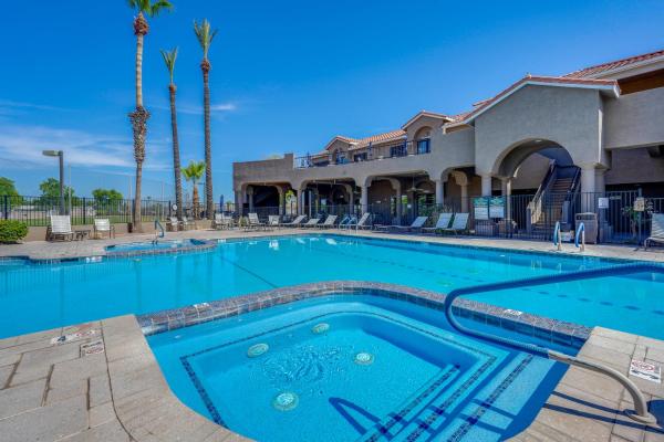 2 Patios & Fairway Views! Mesa Golf Resort Escape - Apache Junction, AZ