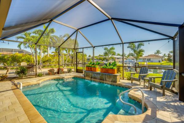 Boat Dock, Heated Pool! Waterfront Punta Gorda Gem - Punta Gorda, FL