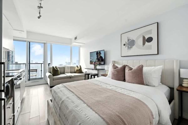 Sleek Studio Near Eaton Centre In Central Downtown - Toronto