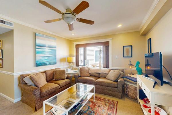 Sunny Condo With Balconies Full Kitchen Ac & Wifi & Just Steps To The Beach - Ocean City, MD