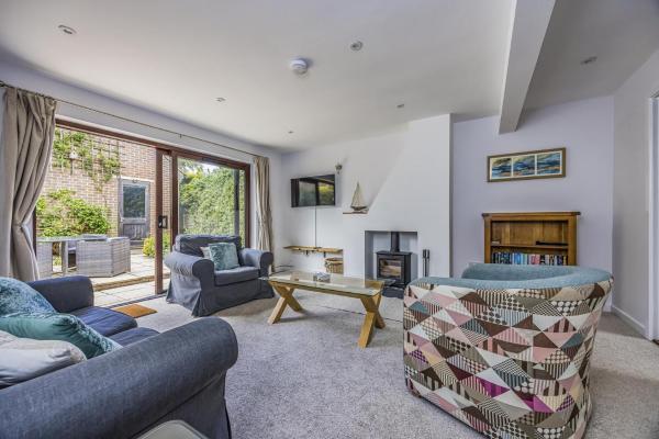 2br Coastal Family Home W Garden - Pass The Keys - Bosham