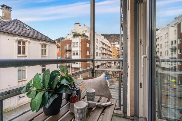 Cozy Central Flat With Balcony - Bergen