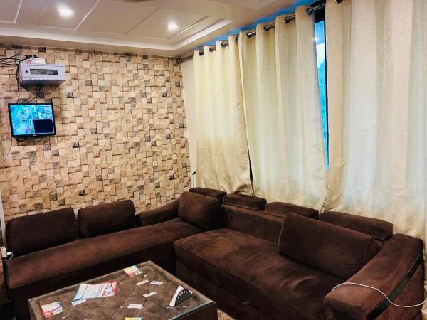 Hotel The Villa By Mng Rooms - Kanpur