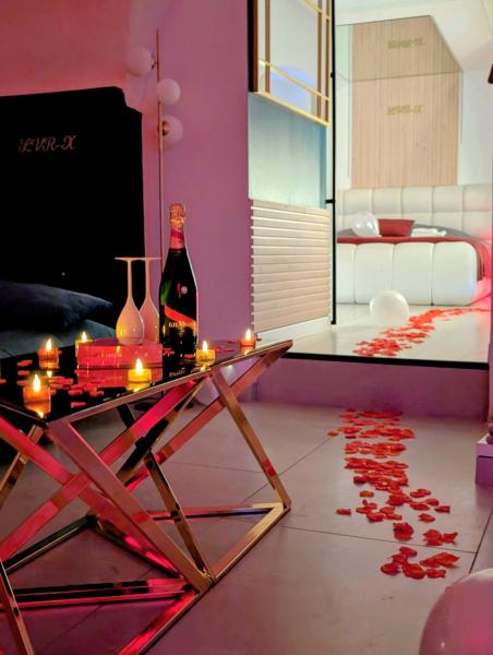 Suite Privative Spa Jacuzzi Sauna - Proche Montpellier - Aniane