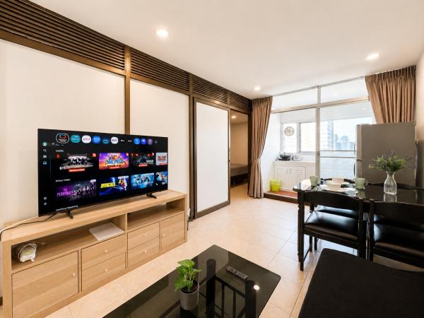 High Floor 2br 1bath Near Bts Night Market 5pax - Bang Rak