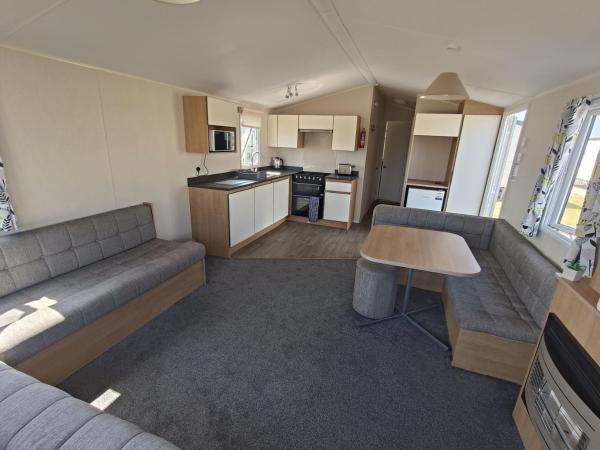 Cozy 2 Bedroom Caravan Golden Sands - Abergele