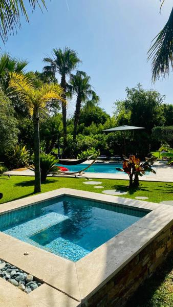 Le Cocoon Lodge Du Gapeau & Massage - La Garde