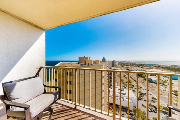 Quay 2306 - Fenwick Island, DE
