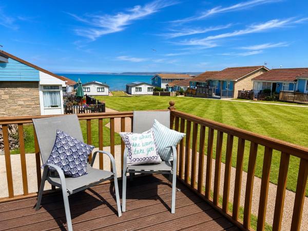 Beach Cottage 6 - Bright & Modern By The Sea - Bideford