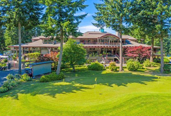 Crown Isle Resort & Golf Community - Vancouver Island