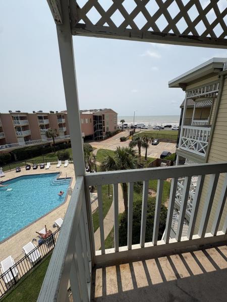 Ocean & Pool View - Top Floor - 2 Pools - Hot Tub - Gym - Tennis Ct - Cruise Parking Included Shoreline Stays 9303 - Galveston Island, TX