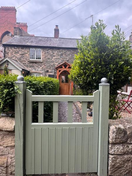 Abbey Cottage - Llangollen