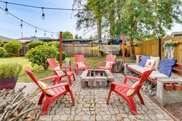 2 Mi To Fairgrounds & Dtwn Puyallup! Family Escape - Puyallup, WA