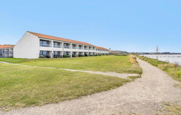 1 Bedroom Beautiful Apartment In Ebeltoft - Ebeltoft