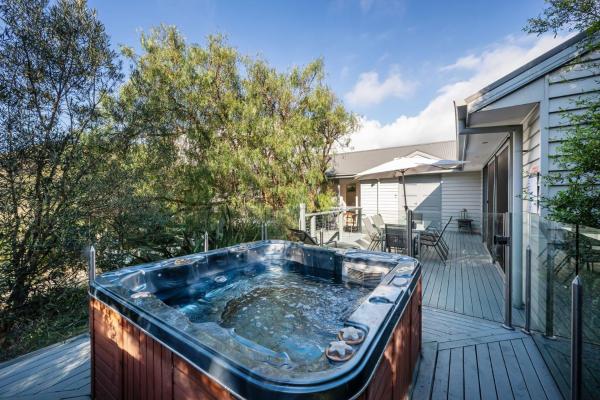 Tideways - Spa Retreat, Pet Friendly, Walk To Beach - Sorrento