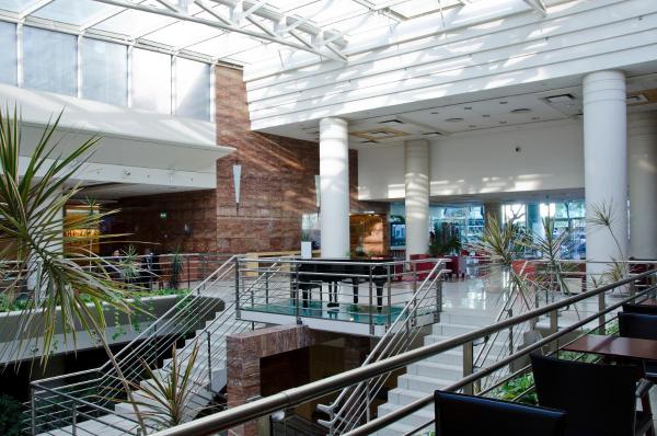 Vip Executive Entrecampos Hotel & Conference - Ajuda