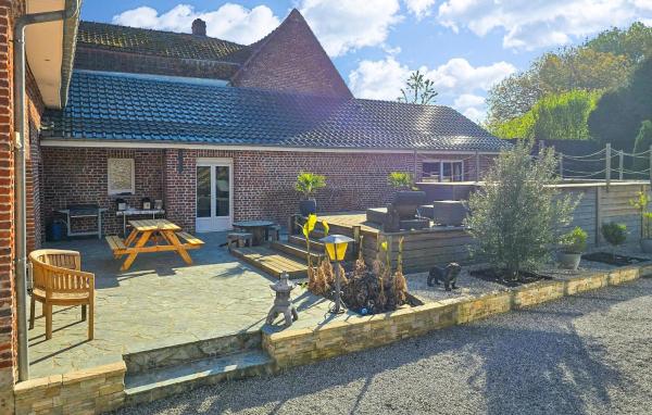 Amazing Home In Verchain-maugré With Sauna - Nord