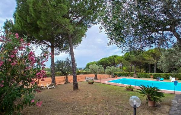 Beautiful Apartment In Montescudaio With Wifi - Bibbona