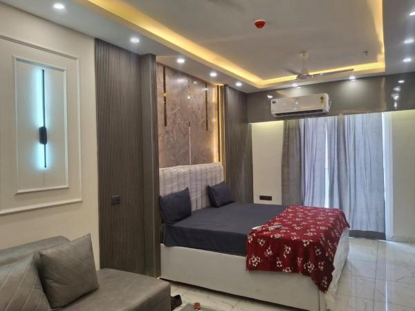 Ufairia Studio Aprtment - Ghaziabad