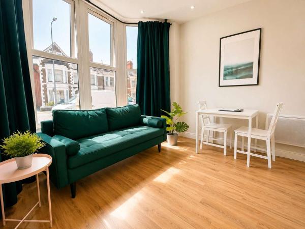 1 Bed 2 Person Apartment City Centre - Cardiff