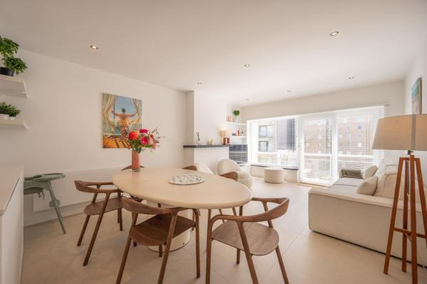 Elegant Seaside Retreat For Four - 'Casa Luigi' - Nieuport