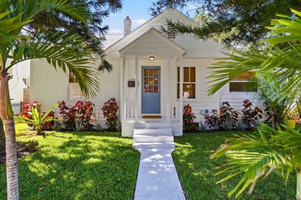 Garden Oasis With Pool And Cabana Mins To Beach - Palm Beach, FL