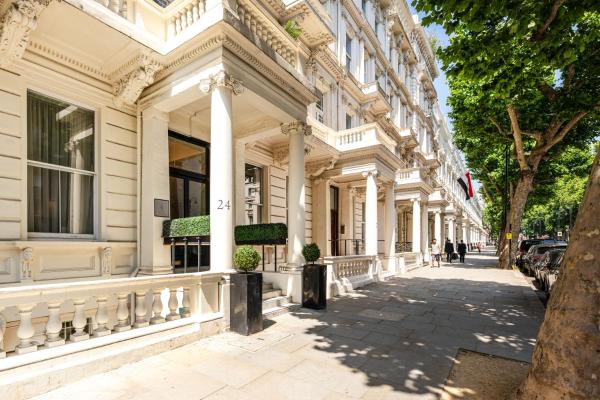Queensgate Court Apartments - Central London