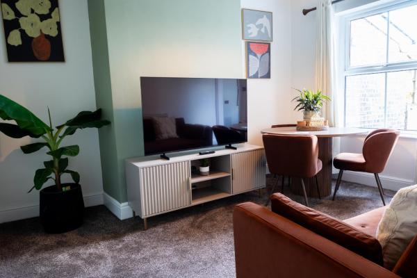 Central Altrincham, 4 Min Walk To Metro, Work & Stay - Knutsford