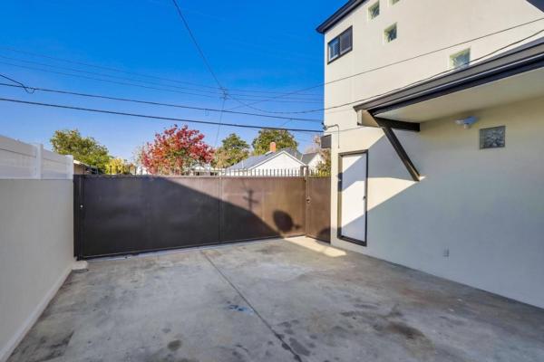 5 Bedroom Plus Loft Room, 3 Bath Home - Orange, CA