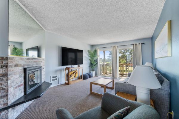 1-bedroom Family Suite For 6 With Kitchen And Fireplace - Pool And Hot Tub - Ocean Shores, WA