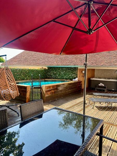 La Longère Du Menuisier : Spa-châteaux-beauval - Loir-et-Cher