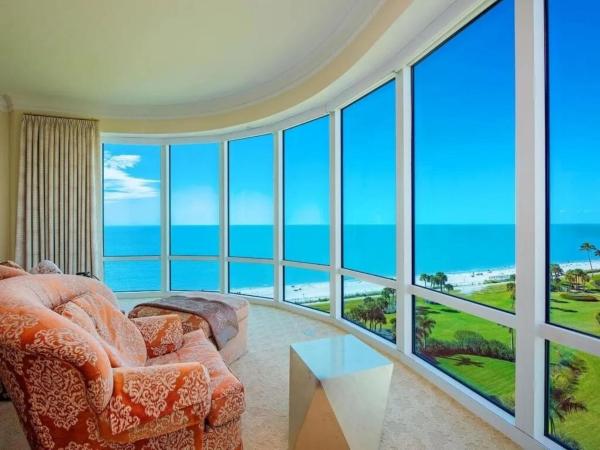 Beachfront Elegance Escape - Naples