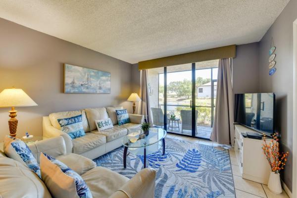 Resort Retreat W/ Pools! 6 Mi To Bradenton Beach - Bradenton, FL