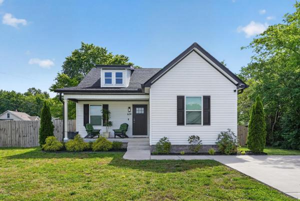 Modern Luxury Stay In Gallatin - Mcclure Stays Llc - Old Hickory Lake, TN